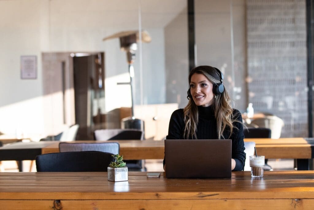 Boost CX efficiency with generative AI in the contact center